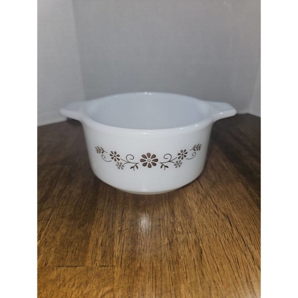 Pyrex | Kitchen | Vintage Pyrex Pyrorey Dynaware Mini Casserole Dish ...